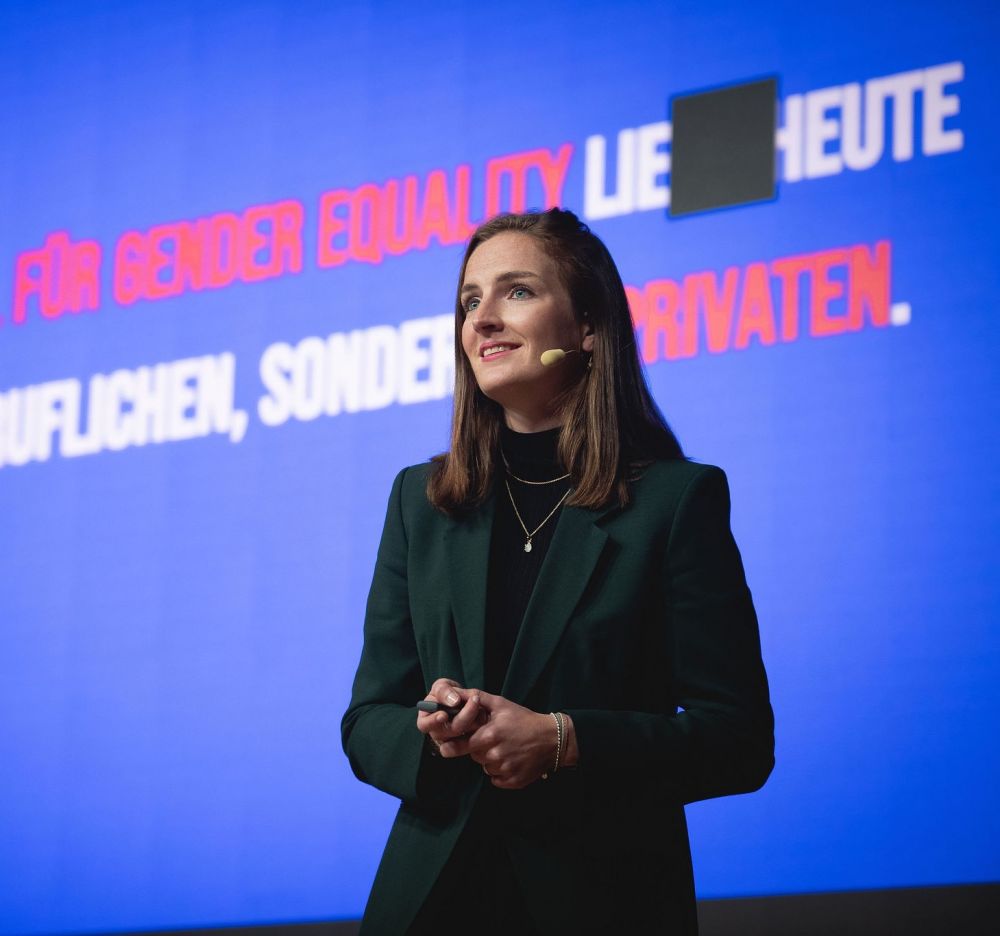 Louisa Plasberg - Grace