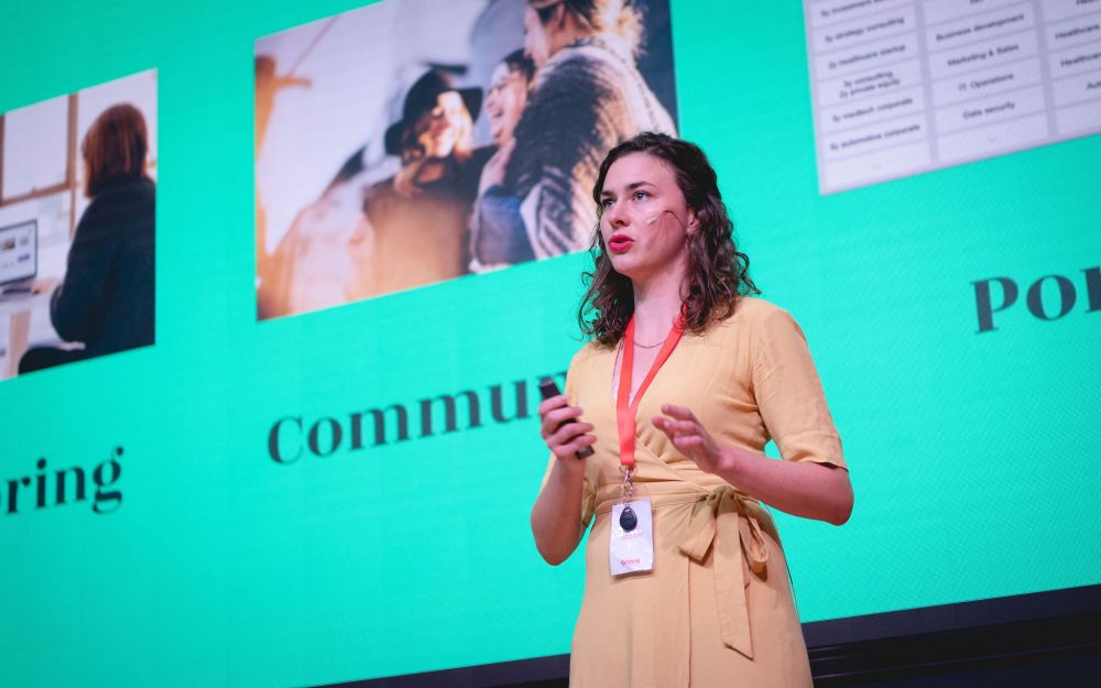 Julia Stadler - Grace